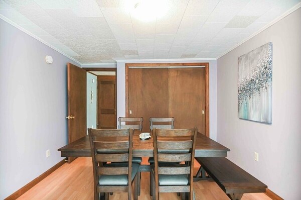 Octopuss Garden Sleeps 5, Clean Spacious Ac, Wifi In Sunny Old Orchard Beach - Old Orchard Beach, ME