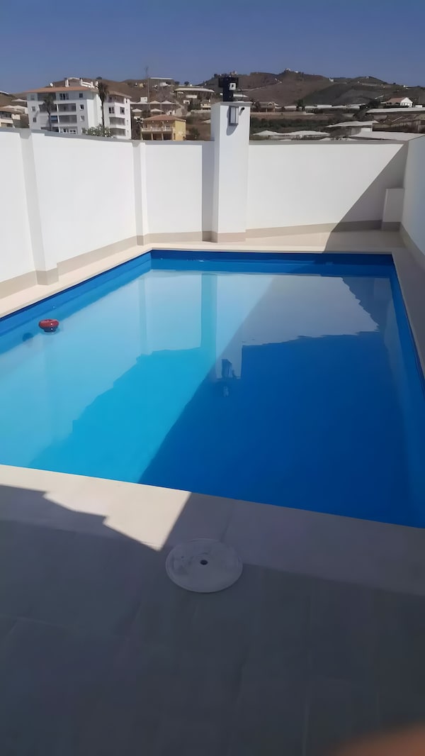 Appartement 'Boutique Sun And Sea' Avec Piscine Partagée, Wi-fi Et Climatisation - Torrox