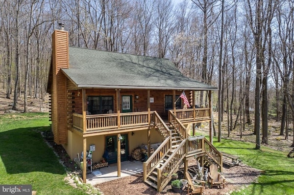 Charming 4-bedroom Cabin - Deep Creek Lake, MD