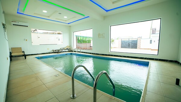 Executive Luxury Room - Sleeps 2 - Pool - Gym - Lagos