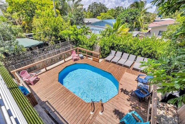 Huge Mansion, Game Room, Heated Pool, City View Rooftop, Walk To Las Olas - Sunrise, FL