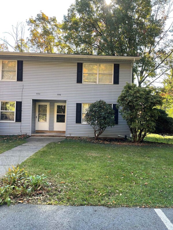 Psu 2br/2ba Townhome W Parking Near Campus & Stadium - Black Moshannon State Park, Philipsburg