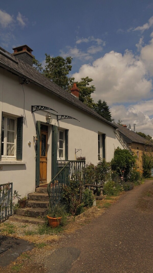 Petite Maison Au Calme à Anost - Morvan