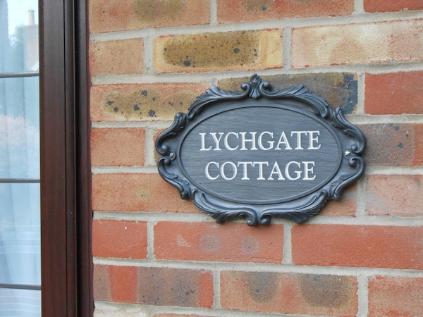 Luxury One Bedroom Cottage - Steyning