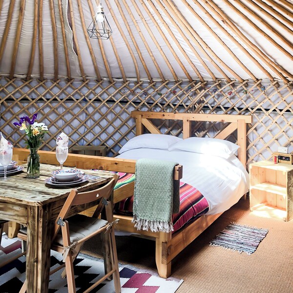 Villager The Yurt With Fully-fenced Garden - Welcoming Dogs - Ceredigion