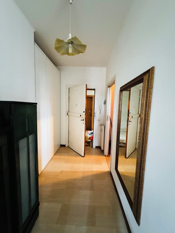Charming 1-bedroom Apartment In Tranquil Gallarate With Wifi - Busto Arsizio