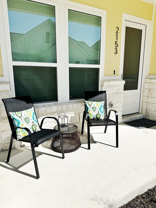 Charming Cottage Yellow Haus Near Gruene - New Braunfels, TX