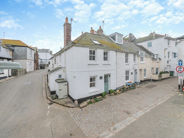 2 Bedroom Accommodation In St Ives - Tate St Ives