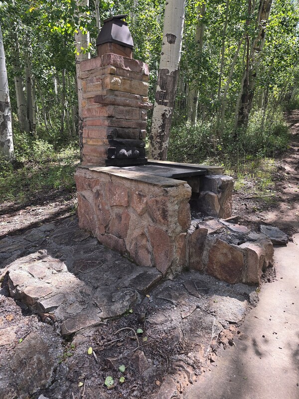 Camp Jackson Host Cabin - Monticello, UT