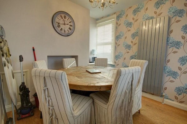 Cottage-shared Bathroom-basic-street View-double-0 - Sandsend