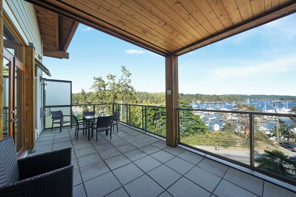 Full Condo With King & Queen Beds - Full Kitchens On Salt Spring Island. - Salt Spring Island