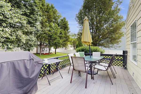 Maplewood Pet Friendly House W/shared Pool, W/d & Free Wifi - Lewes, DE