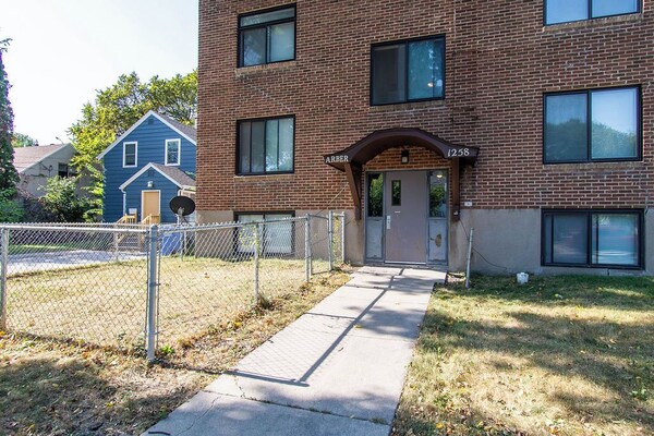 Quaint, Pet-friendly Studio Close To Ndsu, Fargodome And Downtown Restaurants - North Dakota