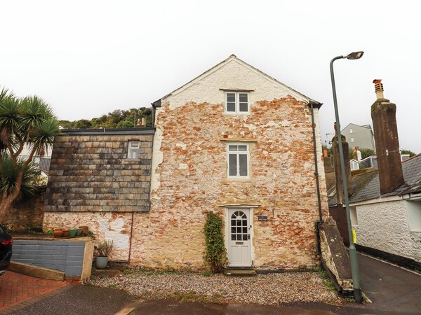 3 Pebble Cottage, Pet Friendly, Country Holiday Cottage In Brixham - Brixham