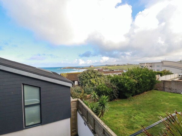 Fistral Tide, Family Friendly, Country Holiday Cottage In Newquay - Pentire