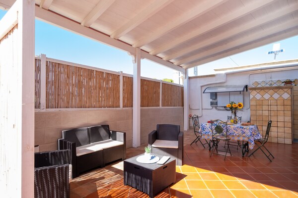 Villa 'Malva House In Con Piscina' Met Gedeeld Zwembad, Wifi En Airconditioning - Torre Lapillo