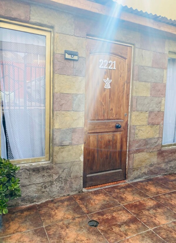 Disfrute De Casa Nórdica, Una Casa Grande Y Cómoda En Un Pasaje Muy Tranquilo - Taltal