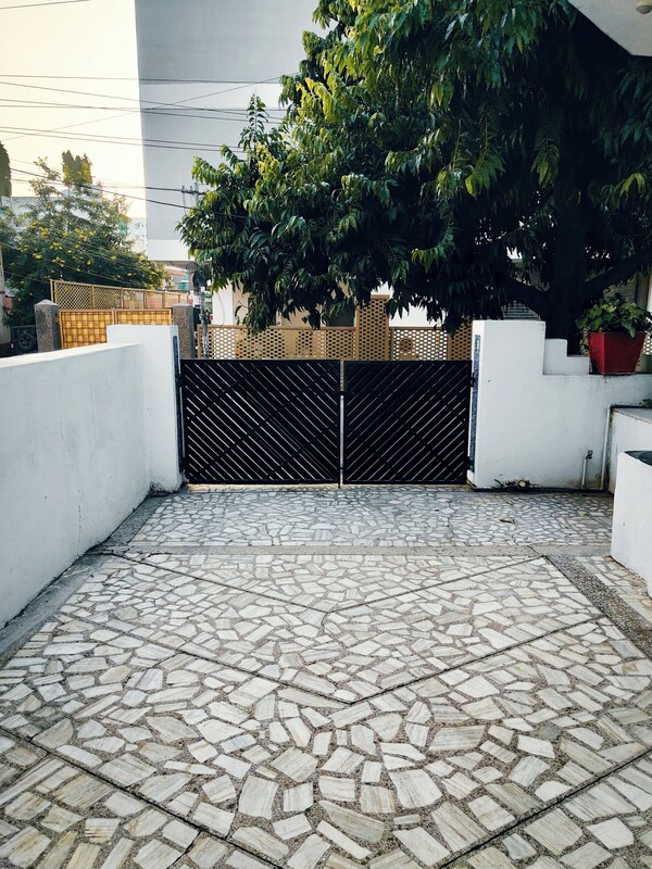 Cozy Family Haven: Spacious & Peaceful - Udaipur