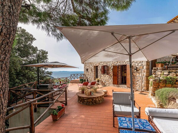 Wunderbares  Ferienhaus Für 6 Gäste Mit Klimaanlage,  W-lan, Tv, Terrasse Und Parkplatz - Monte Argentario