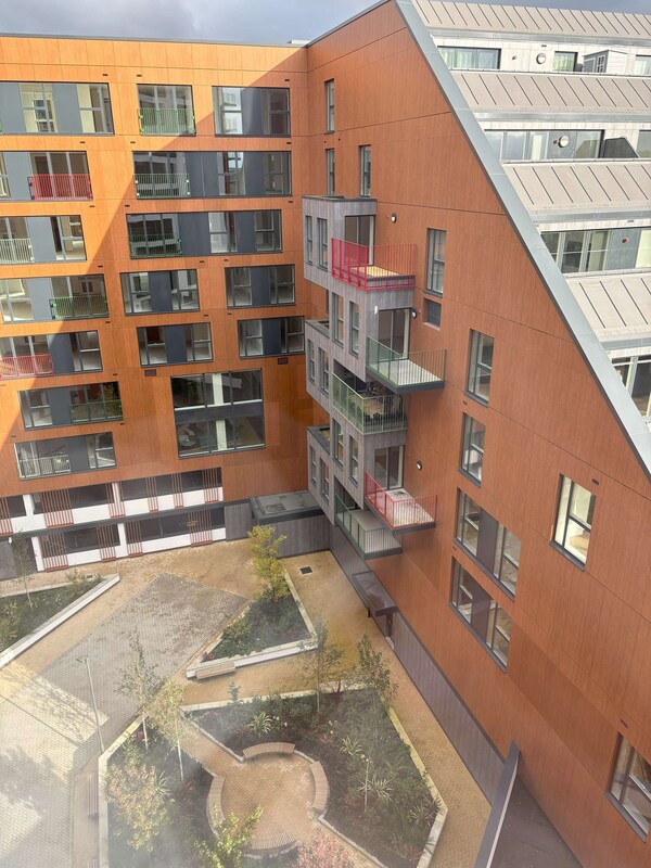 Modern 2 Bed With Parking - Nr Ascot - Wokingham