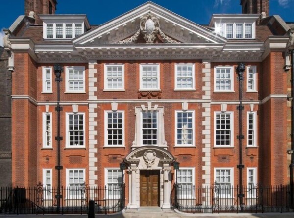 Luxury Grade Ii Listed Mansion - Waterloo Station - London