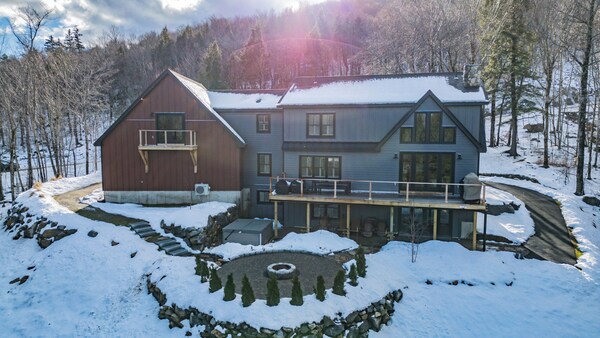 Sunday River, Sleeps 14, Gym, Chefs' Kitchen, Hot Tub, Game Room, Firepit, Ac - Sunday River, ME