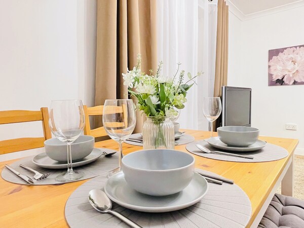 Lovely 1-bedroom Apt In Glasgow City Near Subway - Glasgow
