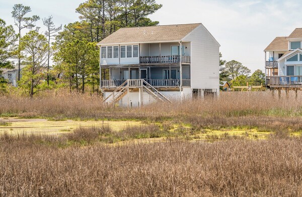 Pony Swim Crossing - Gorgeous Water Views! - Chincoteague, VA