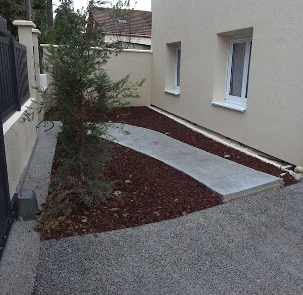 Rouge Et Blanc - Aulnay-sous-Bois