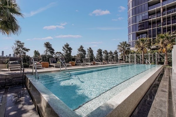 Port Panorama A Stunning Resort Style Stay - St Albans