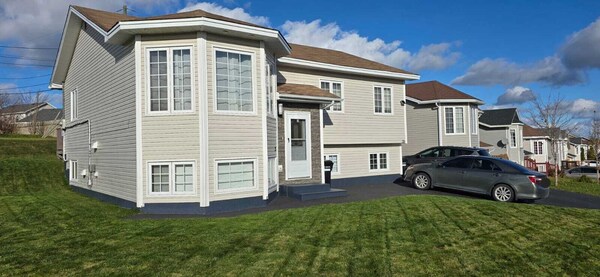 Lovely 2-bedroom In Kenmount Terrace, St. John's - Paradise