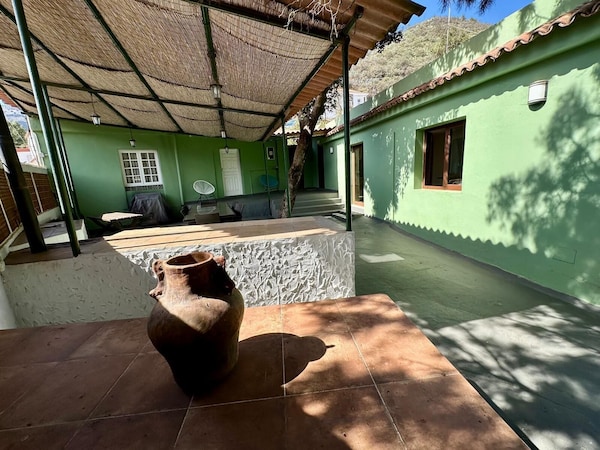 Apartamento De Vacaciones 'Finca El Solis' Con Vistas A La Montaña, Wi-fi Y Aire Acondicionado - Vega de San Mateo