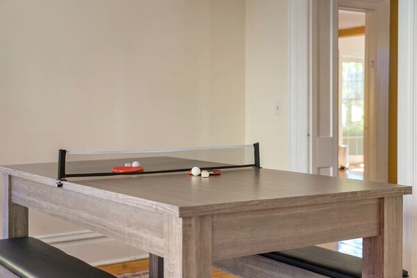Pool Table & More Spacious Family Fun - Potsdam, NY