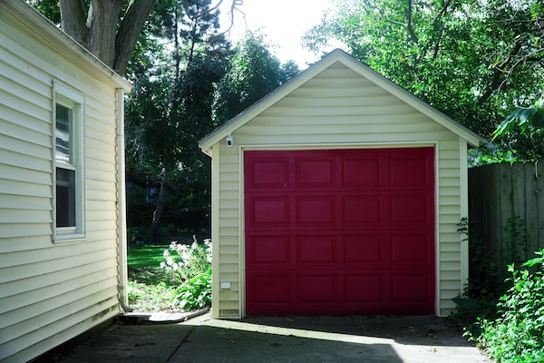 The Love Shack Close To U Of I - Champaign, IL