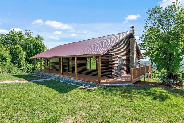 This House Is A 4 Bedroom(s), 3 Bathrooms, Located In Blacksburg, Va. - Blacksburg
