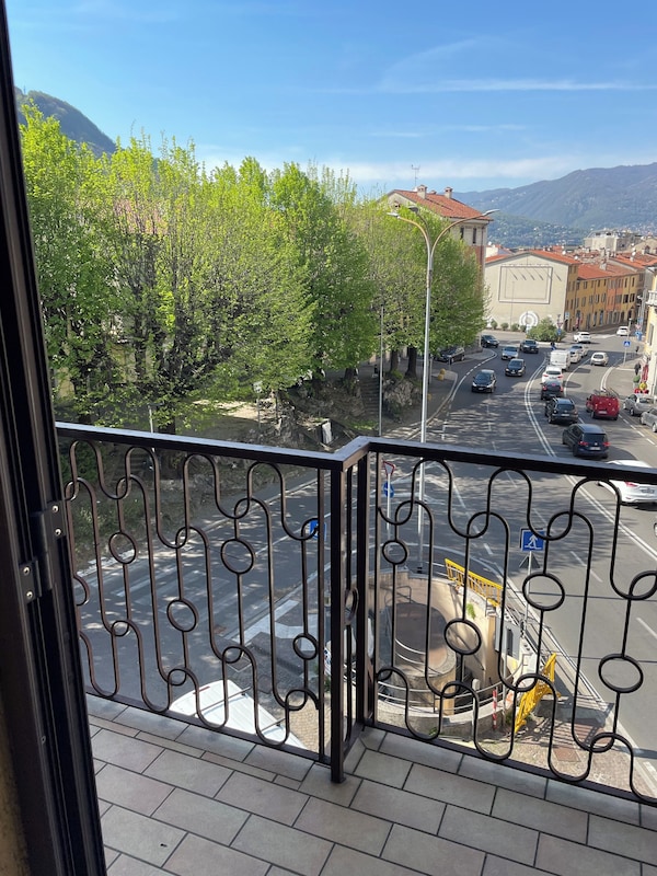 Silvia's House:cozy,comfortable.20 Minutes Walk From Lake Como - Como