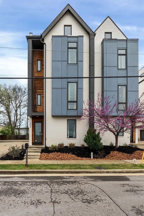 Music Row Retreat 1035-sleeps 10 - Hendersonville, TN