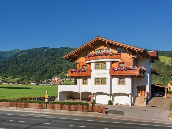 Apartment C (1-2 Persons/1 Bedroom, 1 Wc) - Alpenappartements Fritzenwallner - Flachau