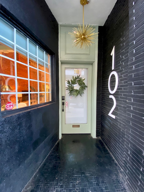 Downtown Condo Steps To Main Street - Greenville, SC