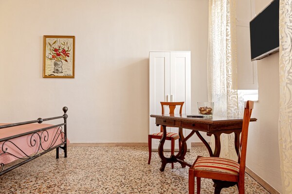 Apartamento 'Gate Centro' Con Terraza Privada, Wi-fi Y Aire Acondicionado - Pisa