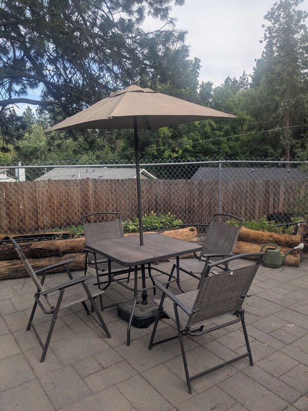 Ponderosa Patio With Ac, Wifi, Mins From Airport, Downtown & Arboretum - Spokane, WA
