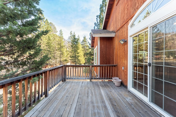 Pet-friendly Tahoe Retreat W\/foosball Table | Near Heavenly Ski Resort | Blitzen - South Lake Tahoe