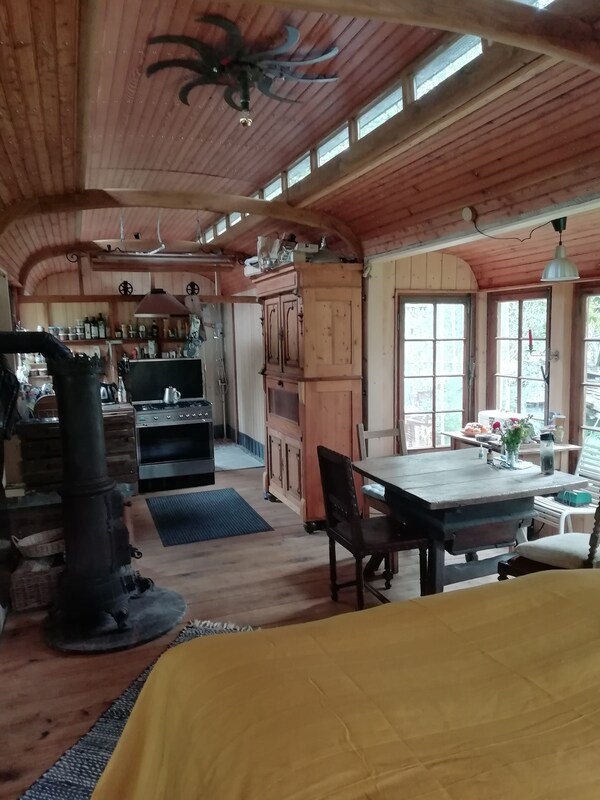 Zirkuswagen Sternenzelt Mit Sauna.\nsehr Geräumig Mit Pavillon. - Windeck