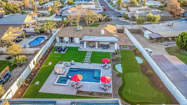 The Palmcroft Resort Oasis| Par2 Golf | 2 Masters - Tempe, AZ