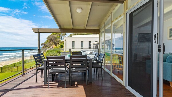 'Strathnaver' -  Waterfront Beach House - Malua Bay