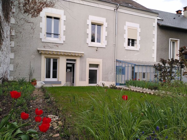 Maison De Ville Conviviale Avec Jardin Proche D'argenton-sur-creuse - Argenton-sur-Creuse