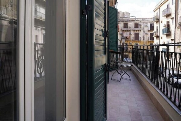 Lumìa House - Green Room - Palermo
