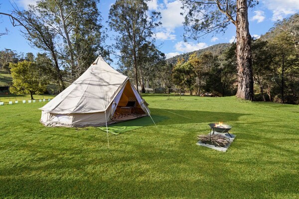 Parsons Flat Glamping - Site 2: Immerse Yourself In The Serenity Of A Retreat - Victoria