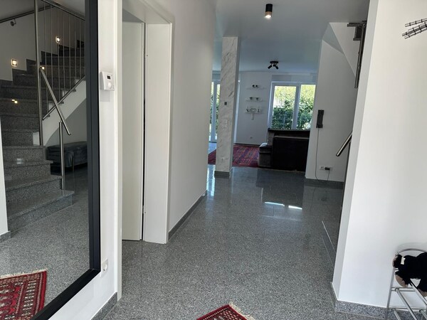 Moderne Doppelhaushälfte In Oppenheim, Guter Anbindung Nach Mainz. - Oppenheim