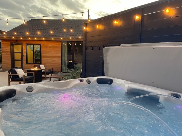 Private Loft Retreat | Hot Tub, Pool & Nature - Georgetown, TX